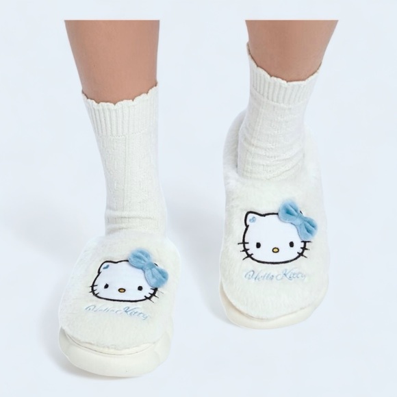 Fascinating Hello Kitty Forever 21 Slippers Images